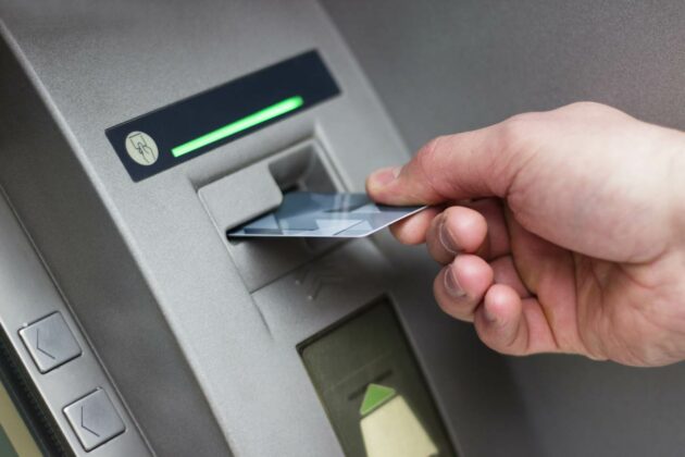 Conto corrente, rivoluzione ING: dal 1° luglio addio ai prelievi bancomat