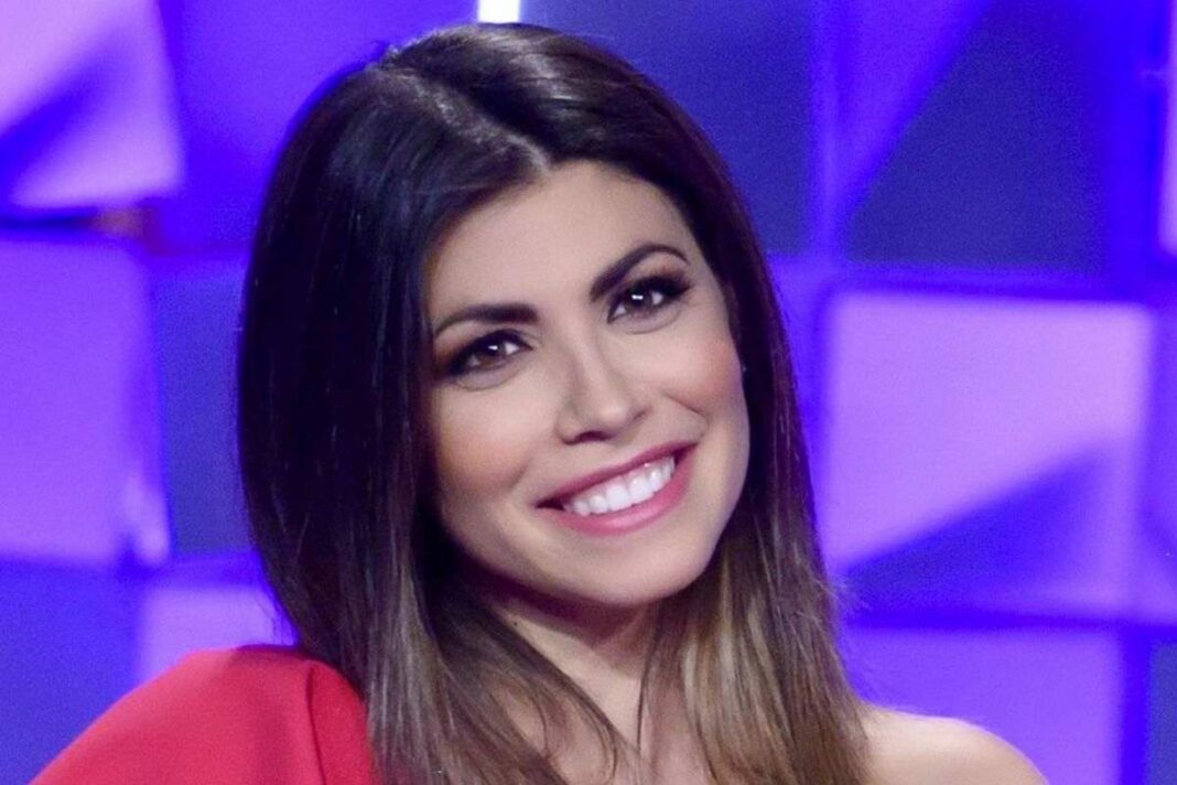 Flora Canto chi è, quanto guadagna la compagna di Enrico Brignano