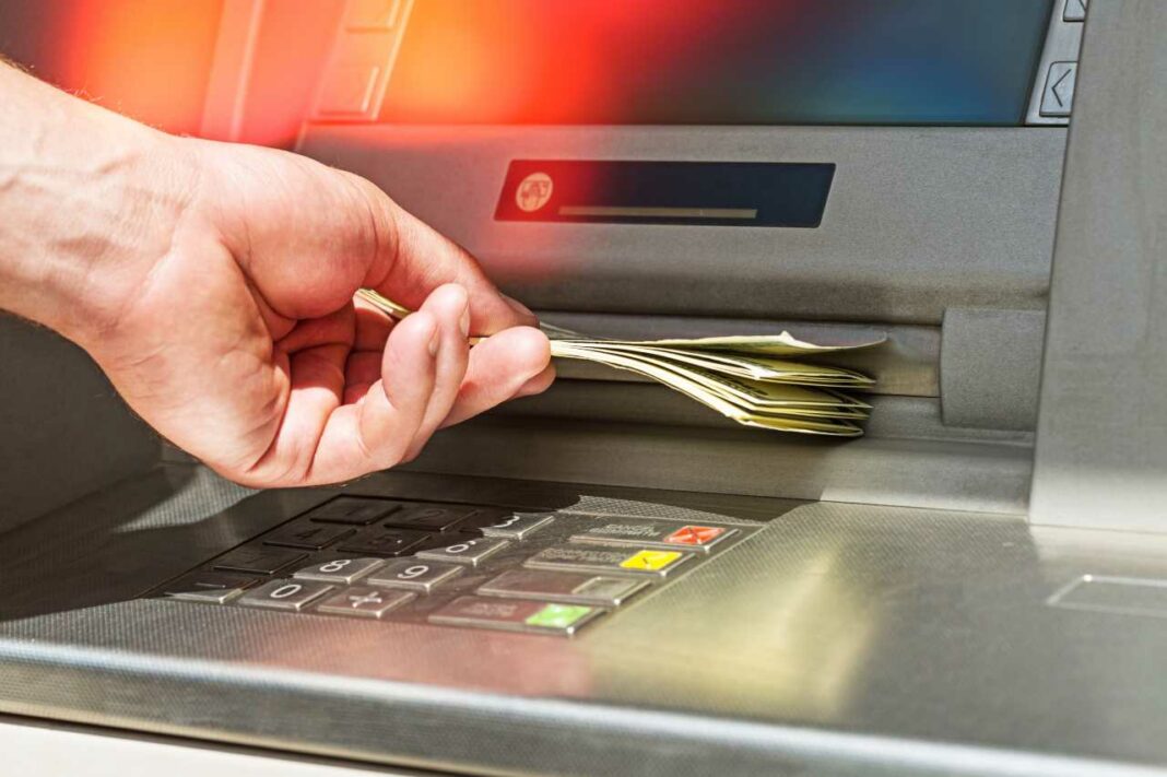 Bancomat addio: Ing chiude tutti i suoi Atm in Italia