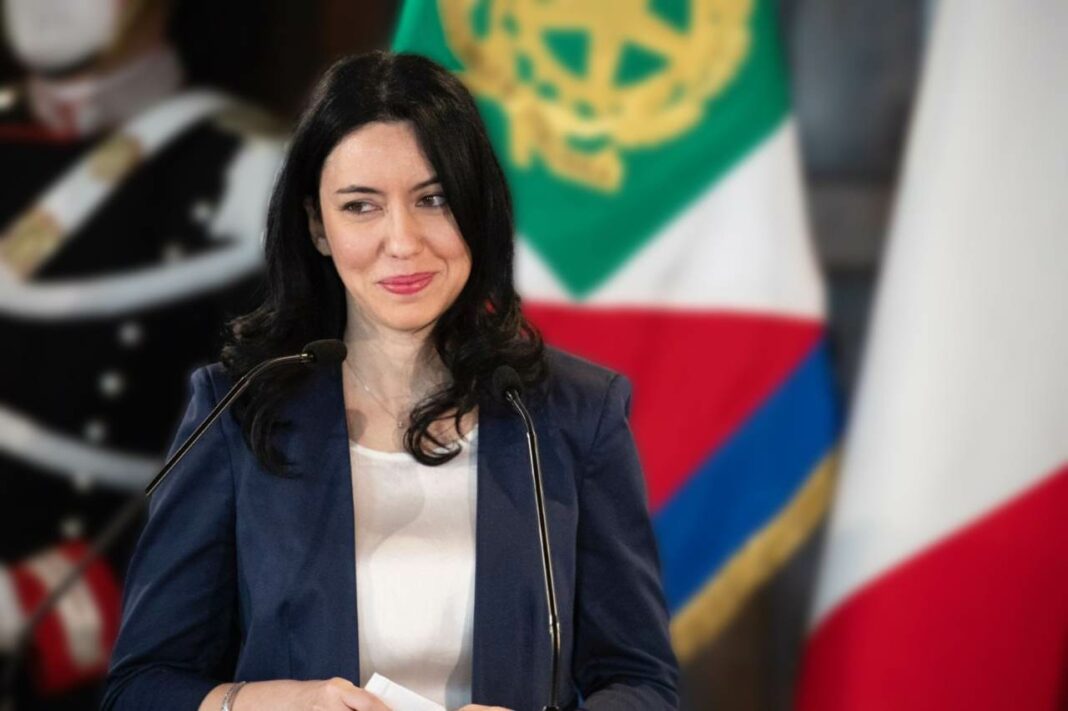Lucia Azzolina svela la dura vita da ministro: "Non avevo tempo per nulla"