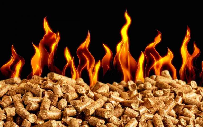 I rincari non perdonano: anche il pellet brucia i risparmi