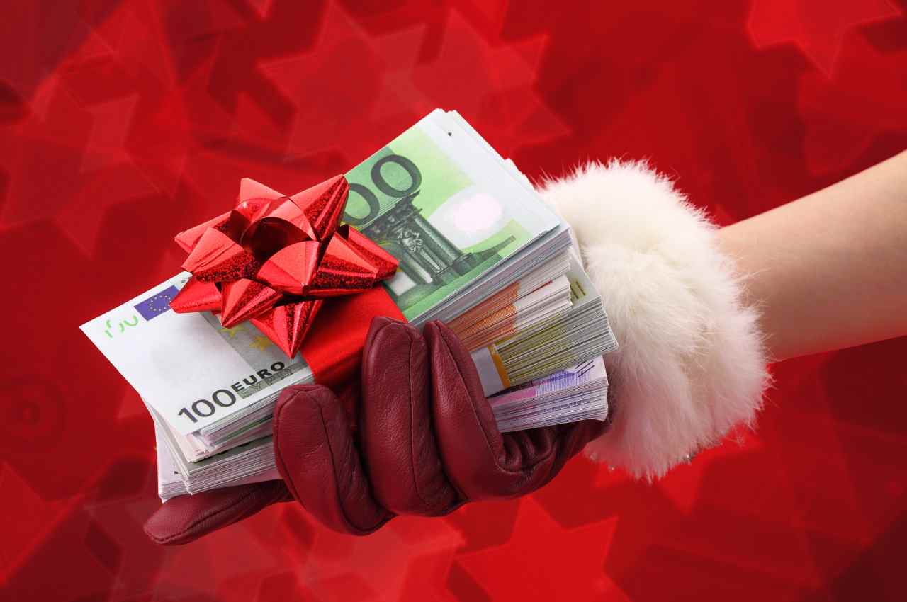 Il Bonus 150 Euro Raddoppia Sar L atteso Regalo Di Natale Il Bonus 150 Euro Raddoppia Sar L atteso Regalo Di Natale